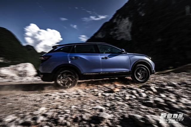 为什么说智豪中国的2020款风神AX7搭准了中国消费时代的脉_搜狐汽车_搜狐网