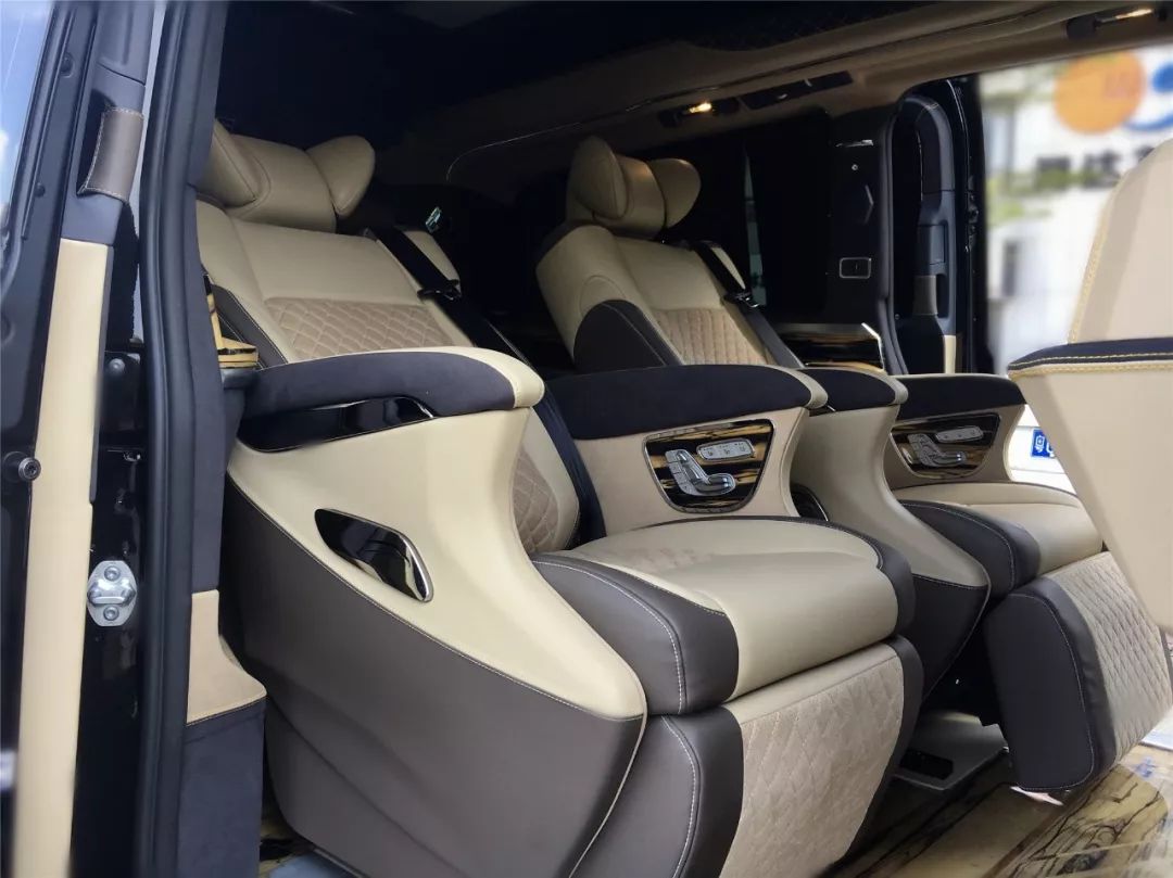 【新车上架】奔驰V260L：豪华商务MPV中的一抹亮色！_搜狐汽车_搜狐网