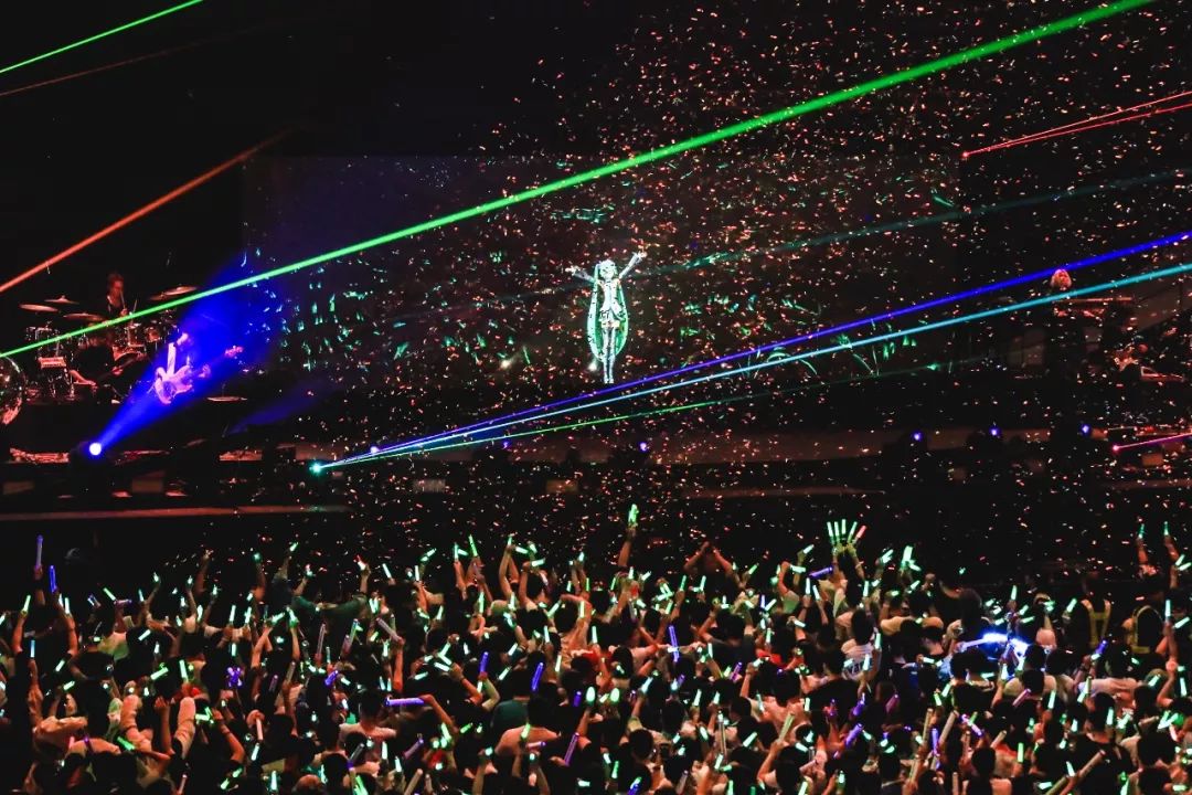 从800到600万粉丝，B站如何打造BML VR（全息演唱会）？_虚拟