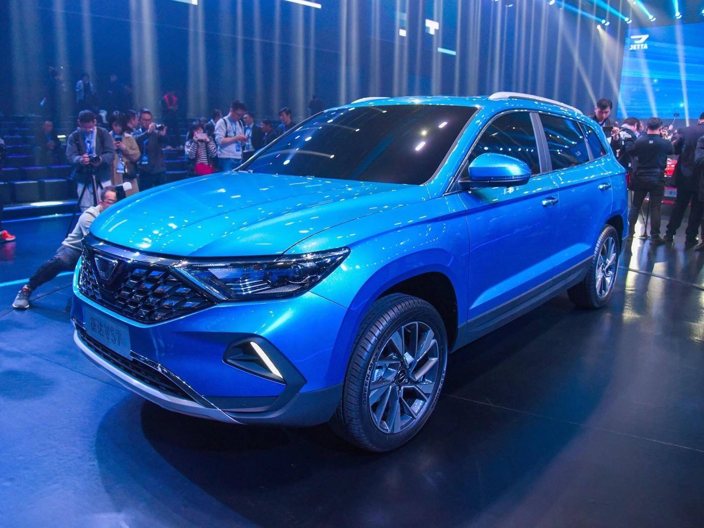 捷达VS7实车亮相！车长4米6定位中级，内饰更豪华，配2.0T发动机_搜狐汽车_搜狐网