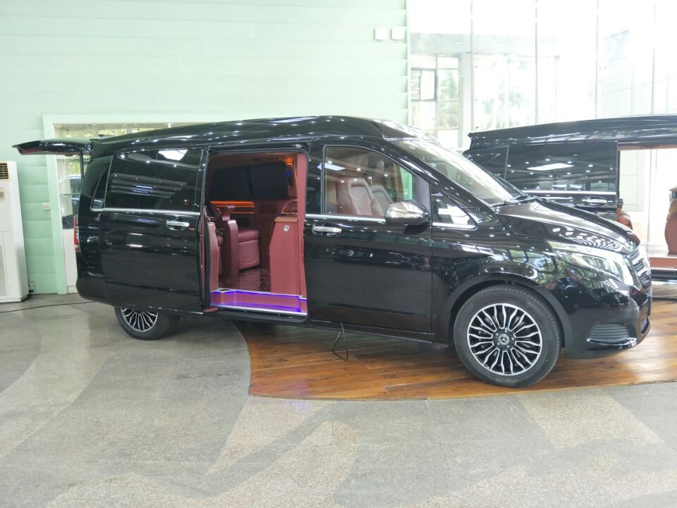 19款奔驰V级豪华商务车 奔驰V260L红木总裁版_搜狐汽车_搜狐网