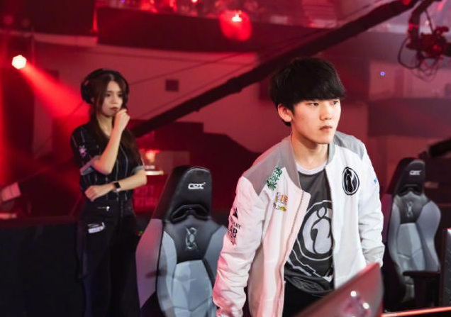 IG为什么只给Baolan机会不给Ning机会？原因只有一个_总决赛