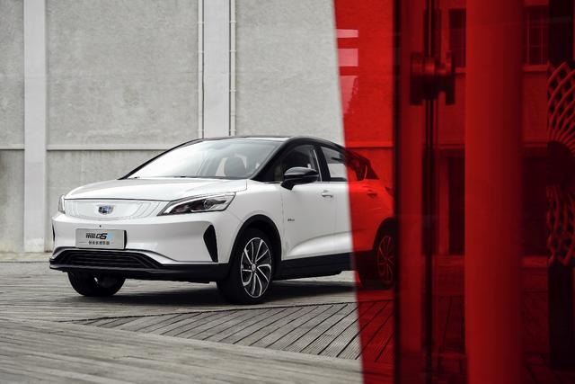 NEDC续航450km，双色车身，11.98万起，长续航版帝豪GSe上市啦_搜狐汽车_搜狐网