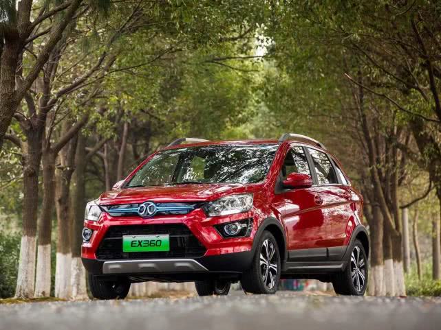 比亚迪S2vs北汽EX360，谁才是10万元纯电SUV的聪明之选？_搜狐汽车_搜狐网