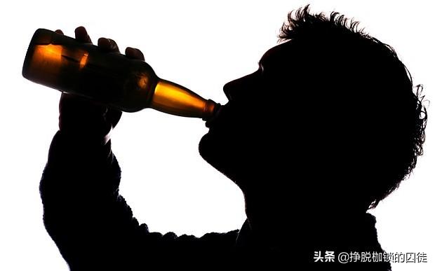 为什么每次喝多了第二天排二便时还都有很大酒味呢?酒精