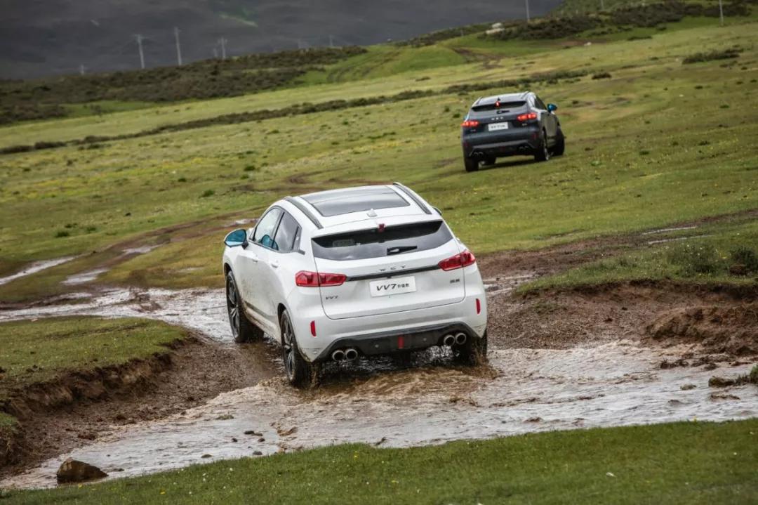 致敬源于自信，有WEY和奔驰同行的“318”就是中国品牌走出去的路_搜狐汽车_搜狐网