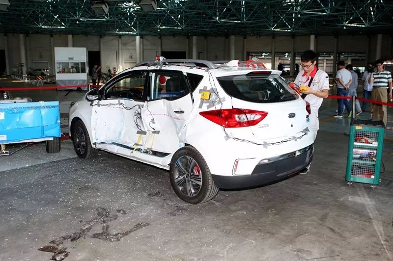 江淮首次有电动车进行C-NCAP测试，iEV7S迎来安全大考_搜狐汽车_搜狐网