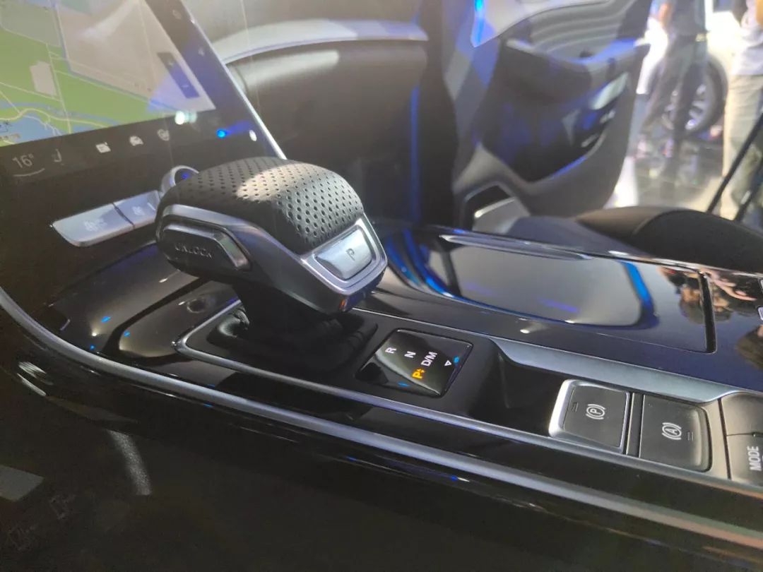 全新荣威RX5MAX正式亮相，搭载2.0T发动机，售价10.68万起！_搜狐汽车_搜狐网