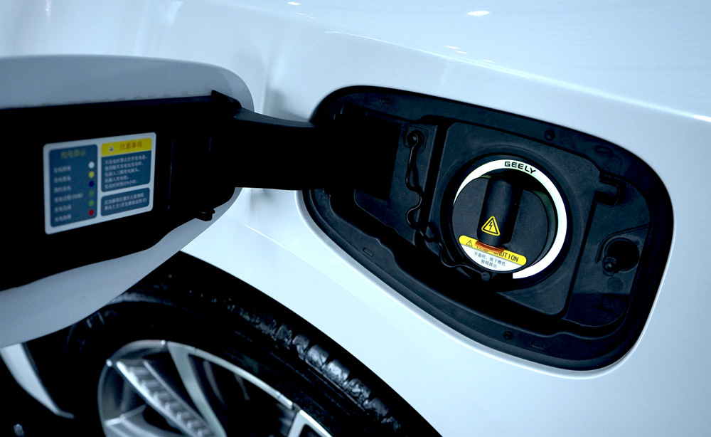 吉利PHEV技术号称P2.5到底有啥不同？优缺点分析_搜狐汽车_搜狐网