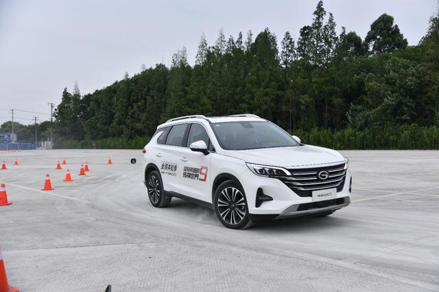 历经七年磨砺 试驾全新传祺GS5 270T高功率版_搜狐汽车_搜狐网