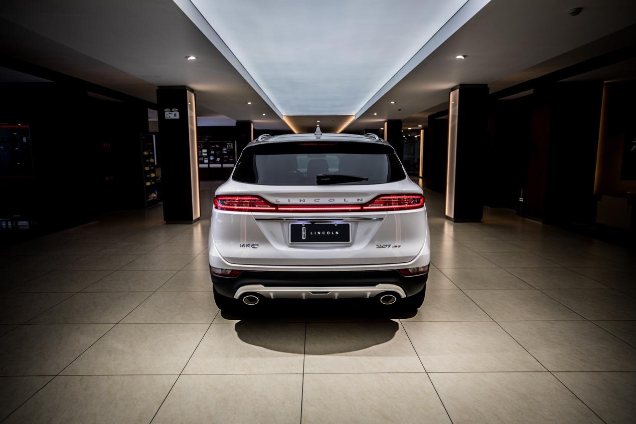 火力覆盖年轻人购车痛点，林肯MKC比国产凯迪拉克XT4更值得推荐_搜狐汽车_搜狐网