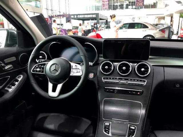 30万左右预算，奔驰C260L、奥迪Q5L谁更值得买？_搜狐汽车_搜狐网