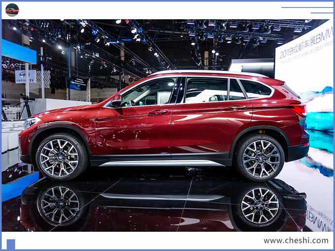 宝马新款X1家族亮相 配X5“同款”格栅-换装7DCT_搜狐汽车_搜狐网