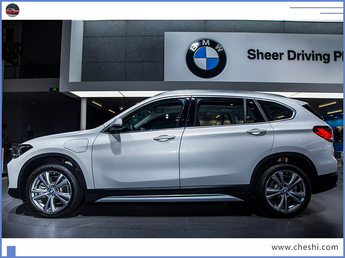 宝马新款X1家族亮相 配X5“同款”格栅-换装7DCT_搜狐汽车_搜狐网