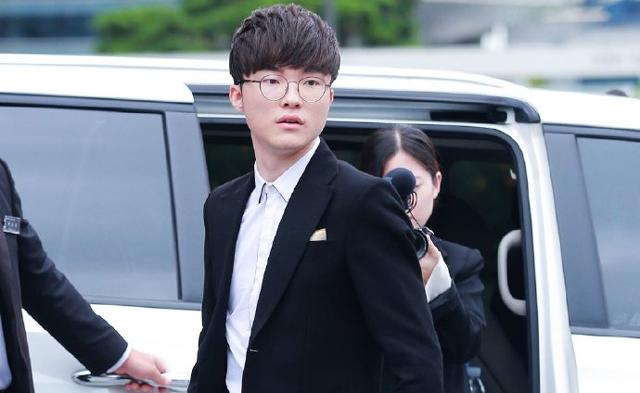 faker高清帅气图片,ker王座超清壁纸,ker壁纸(第2页)_大山谷图库