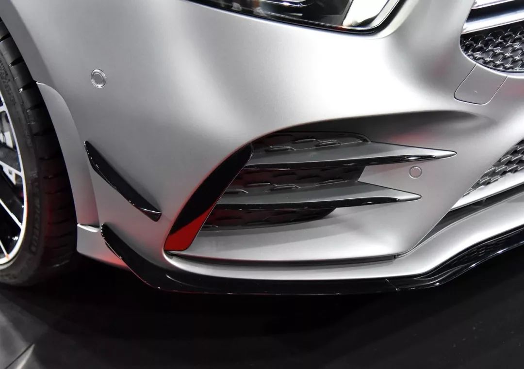 国产奔驰AMG A35L预售40万起！连桶椅都没为啥不买奥迪S3？_搜狐汽车_搜狐网