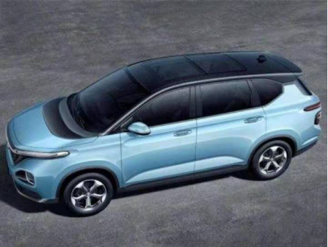 宝骏首款高端Mpv，1.5T+CVT，配置高超，颜值科幻，网友：五菱放大招！_搜狐汽车_搜狐网