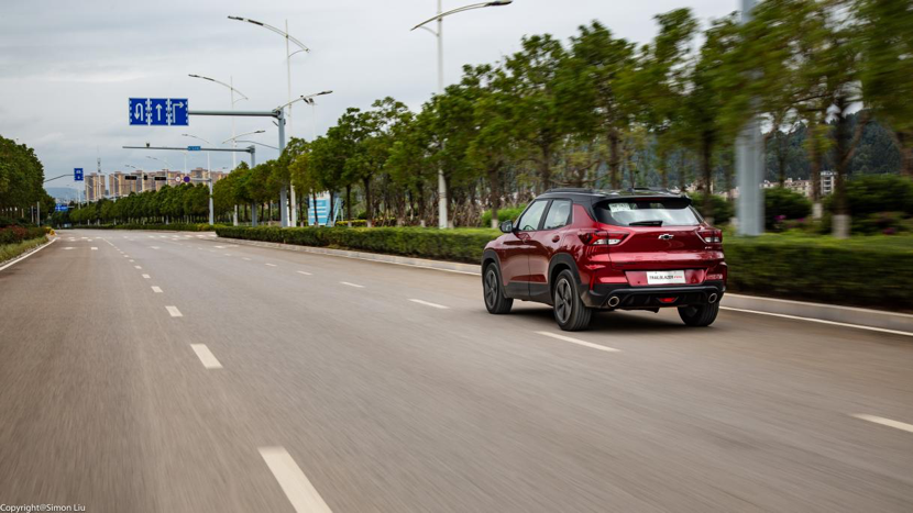 试驾雪佛兰创界RS 搭载1.3T+9AT 动力性、平顺性令人惊叹_搜狐汽车_搜狐网