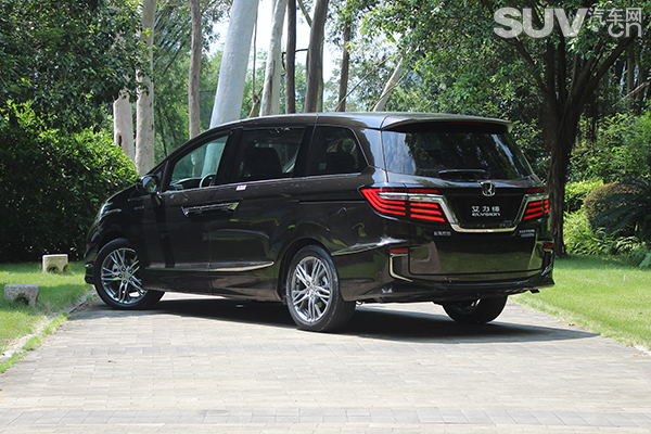 混动版艾力绅 售价29.48万元起 百公里油耗5.9L_搜狐汽车_搜狐网