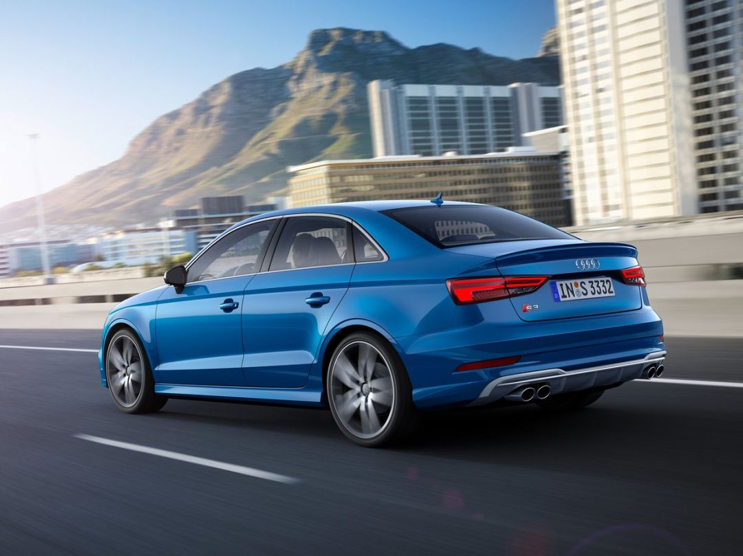 左手性能右手家用，奥迪S3和奥迪A4L 45TFSI quattro运动型怎么选？_搜狐汽车_搜狐网