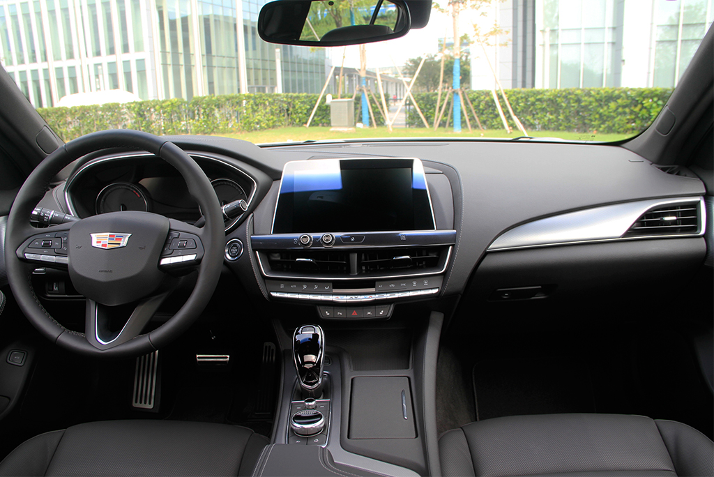 2.0T+10AT，米其林PS4S运动轮胎，24张图带你全面了解凯迪拉克CT5！_搜狐汽车_搜狐网