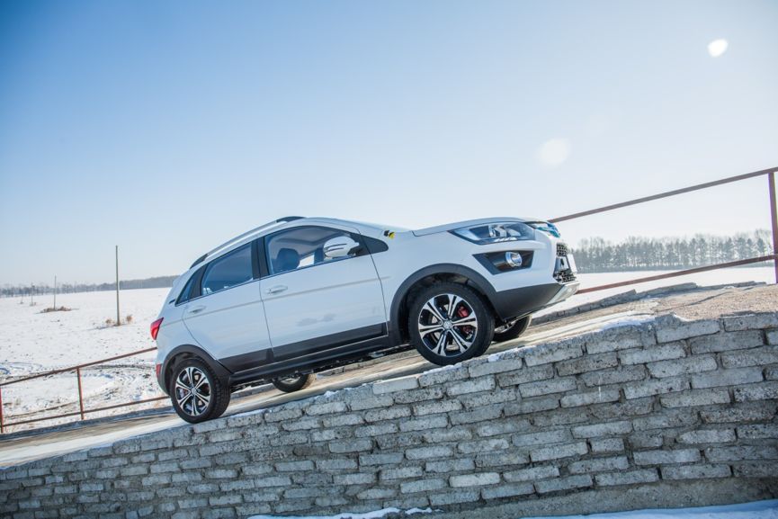 EX360 | 尽情“撒野”——高通过性纯电动SUV底盘_搜狐汽车_搜狐网