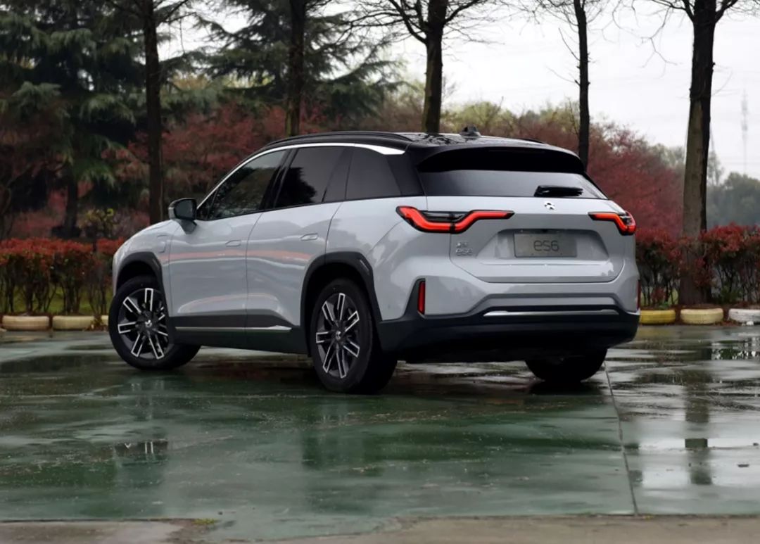 为了填补ES8的市场空缺，蔚来推出亲民的ES6，35.8万起_搜狐汽车_搜狐网