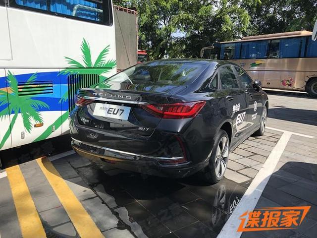 “猪嘴车标”消失了，换装全新品牌LOGO，曝北汽新能源EU7谍照_搜狐汽车_搜狐网