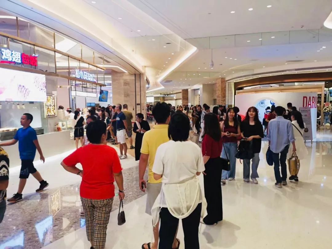 现场直击：一条中央大街三个Mall，One Avenue卓悦中心开业首日详情播报 | iziRetail热点_项目