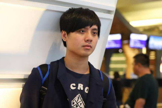 抗韩奇侠小安退役，曾是LMS最佳AD，号称中国台湾版Uzi_Bebe