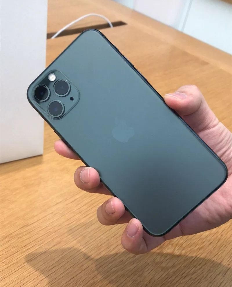 iphone11暗夜绿,ine11夜绿壁纸,夜绿和深空灰对比(第10页)_大山谷图库