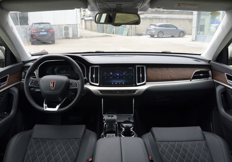 在宝马X5和红旗HS7之间，我选择了后者，综合油耗15L_搜狐汽车_搜狐网