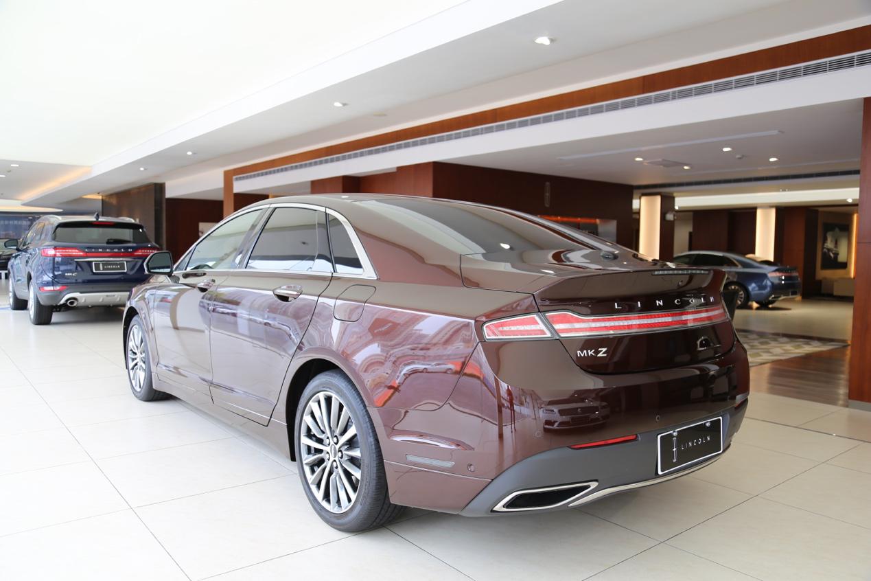 国产奥迪A4L与进口林肯MKZ狭路相逢，后者赢得轻松全凭真本事！_搜狐汽车_搜狐网