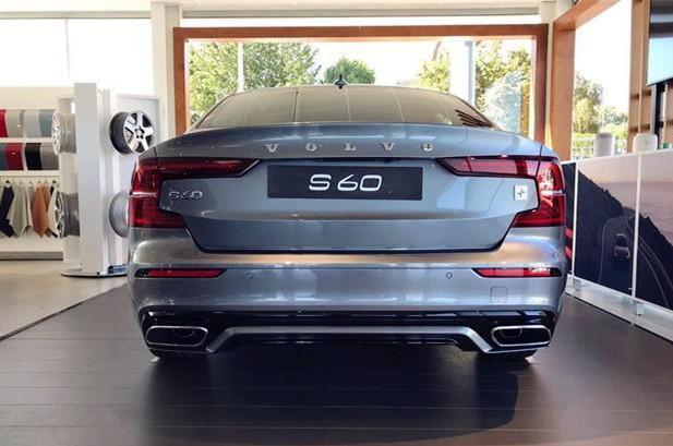 稀缺狠货！实拍沃尔沃S60 T8 polestar，颜值不输BBA，马力415匹_搜狐汽车_搜狐网