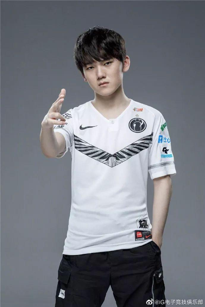 LPL出征战队定妆照大赏-搜狐大视野-搜狐新闻