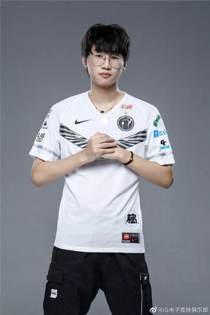 LPL出征战队定妆照大赏-搜狐大视野-搜狐新闻