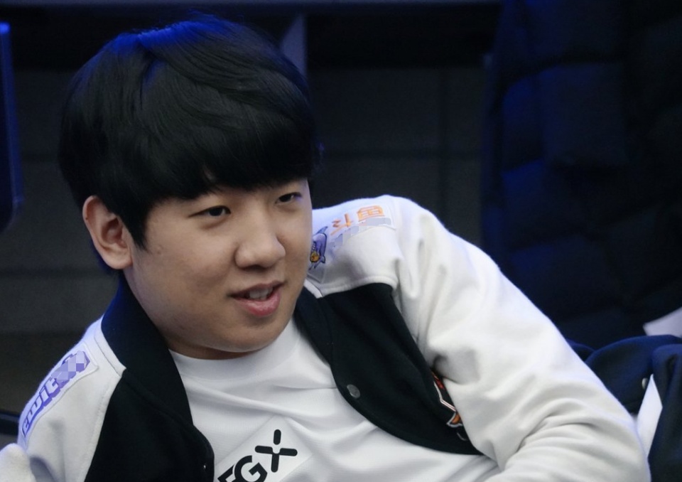 SKT并非无懈可击，LOL韩服训练赛露出破绽，RNG逆袭有望_Khan