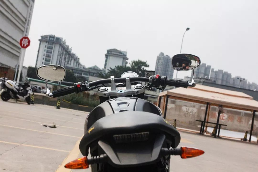 售价1.98万，阿普利亚国四咖啡复古CR150实拍_搜狐汽车_搜狐网