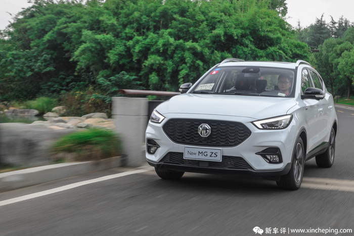 名爵ZS 1.3T首试：1.3T+爱信6AT，年轻人想要的都给你_搜狐汽车_搜狐网