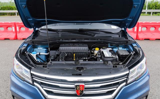 荣威RX3 超爽系列 同级最大车内空间 轻松装载生活所有可能_搜狐汽车_搜狐网