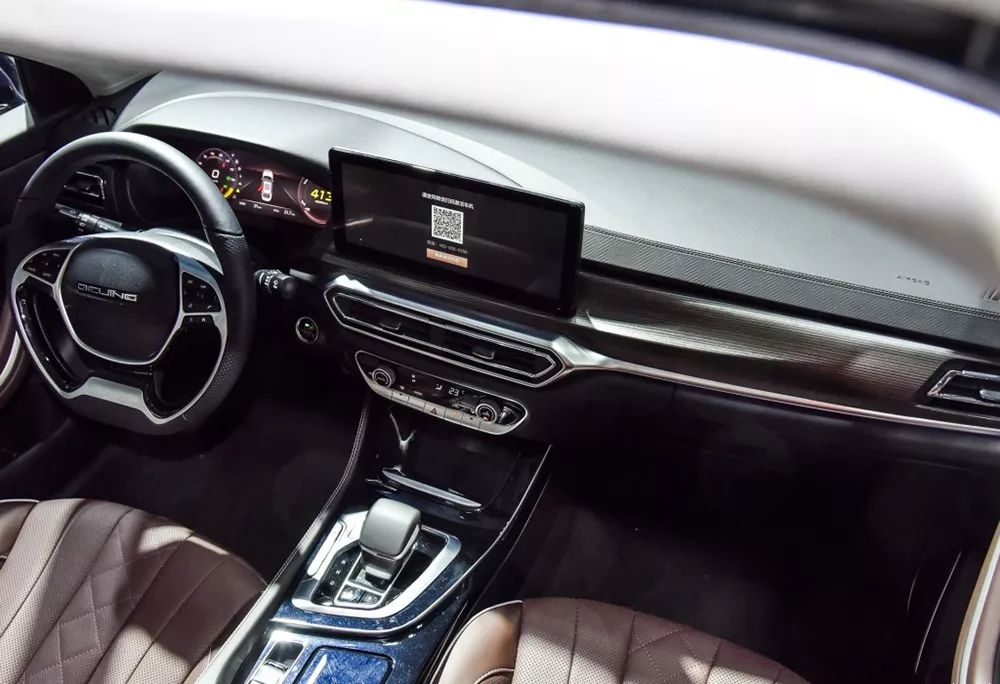 新闻 | 北汽发布全新BEIJING品牌 纯电动车EU7和概念车Illuminate首发 | Y车评_搜狐汽车_搜狐网