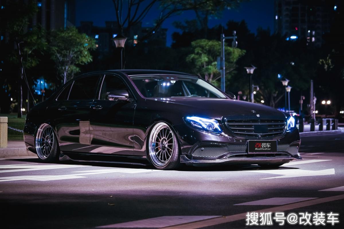 黑武士搭配轻VIP风格，这台奔驰E320L散发着逼人的杀气！_搜狐汽车_搜狐网