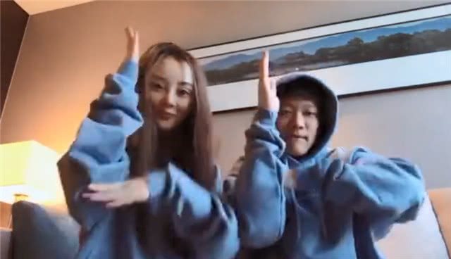 李小璐pgone多个亲密视频流出，女方还被曝出不雅照-搜狐大视野-搜狐新闻