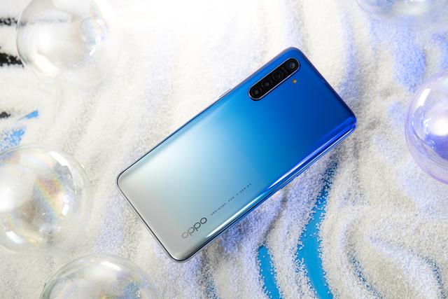 OPPO K5好不好用？首批上手用户的评价亮了_消费者