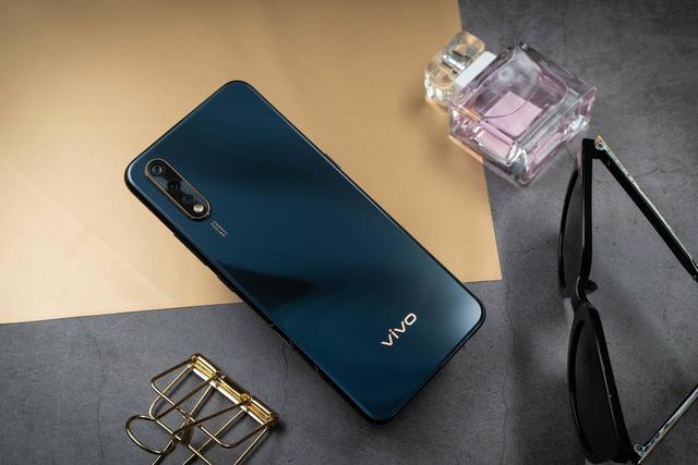 vivo Z5多元突破，为年轻人打造全面实力派的用机体验_手机