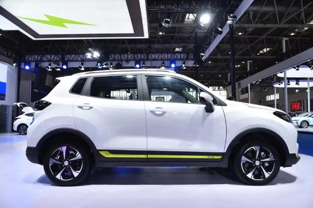 长安CS15 E-pro新车亮相，比亚迪感到肌无力，续航可达401公里_搜狐汽车_搜狐网