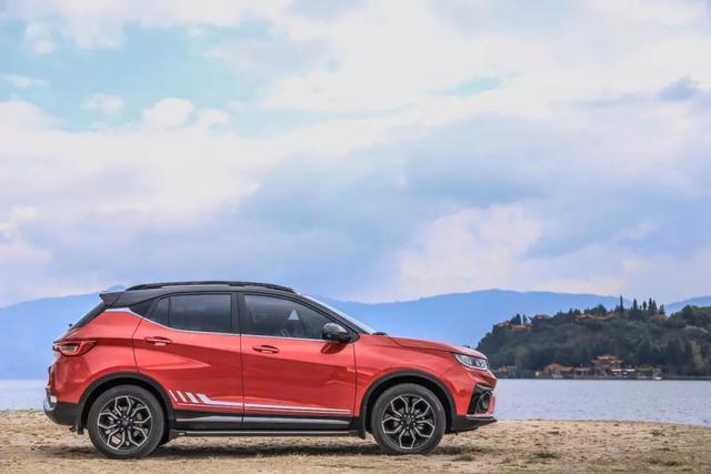 与法拉利同源的宾法设计加上三菱动力，东南DX5不惧哈弗H2_搜狐汽车_搜狐网