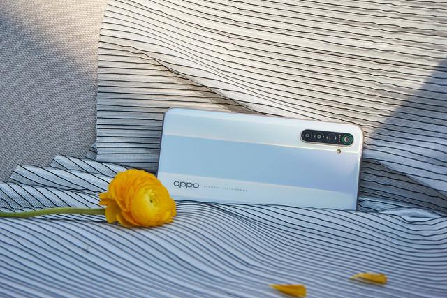 OPPO K5成最受欢迎机型TOP3，这些硬核配置才是主要原因_搜狐汽车_搜狐网