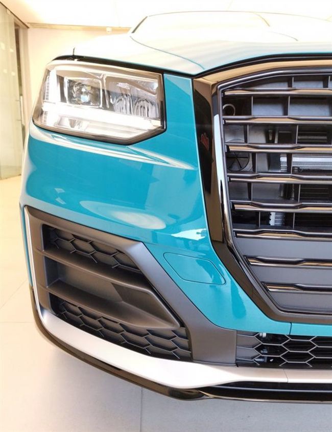 全新奥迪Q2L到店实拍，轴距2米6，裸车18.5万，选它还是X1？_搜狐汽车_搜狐网