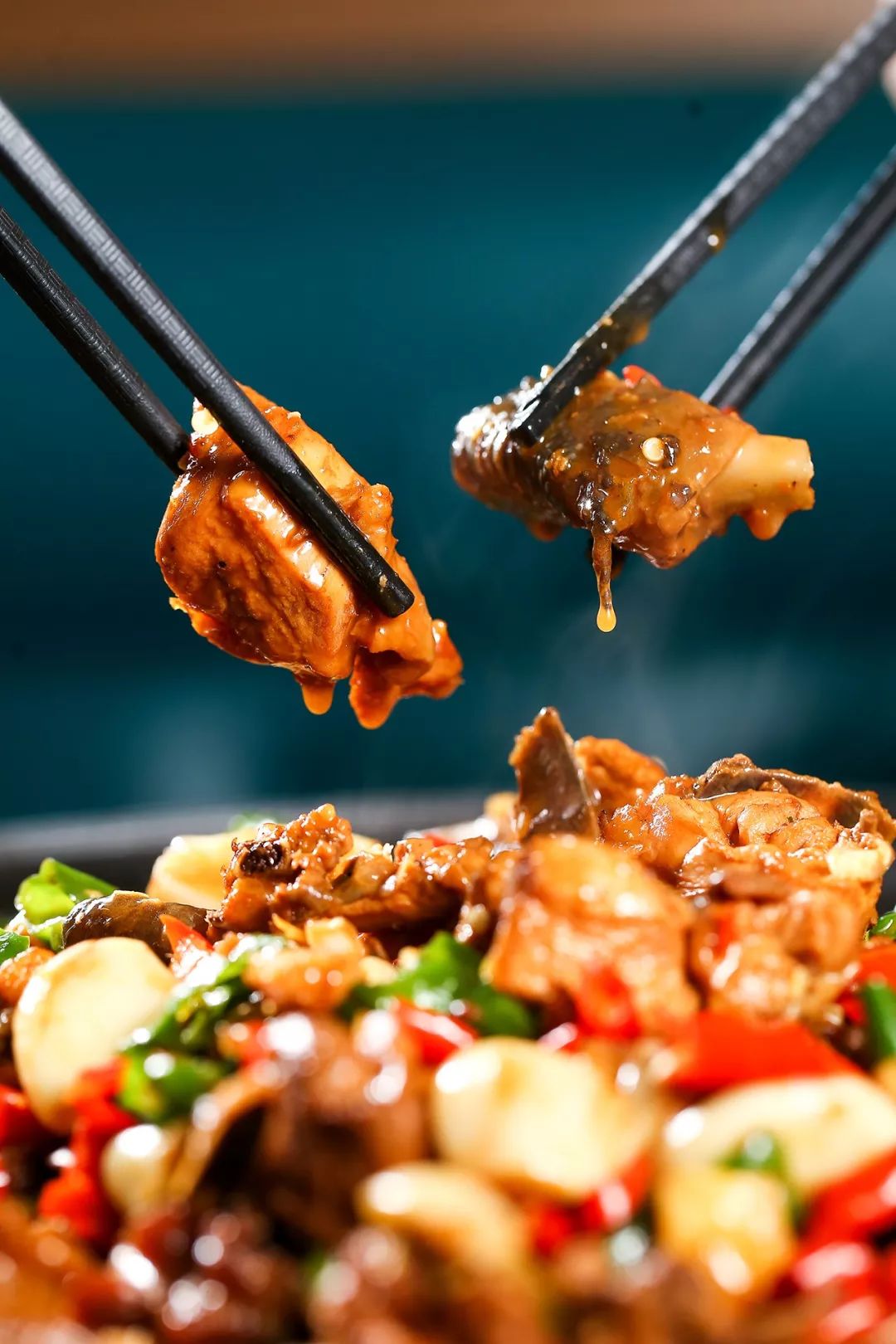 徐州这馆子爆辣过瘾！老街炒鸡、臭鳜鱼、小炒黄牛肉…不说了我先擦完口水！-搜狐大视野-搜狐新闻